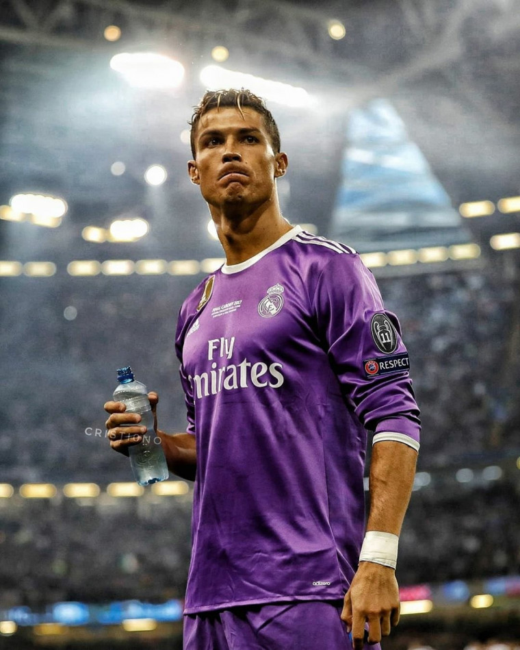 🔥 [40+] Ronaldo Purple Jersey Wallpapers | WallpaperSafari