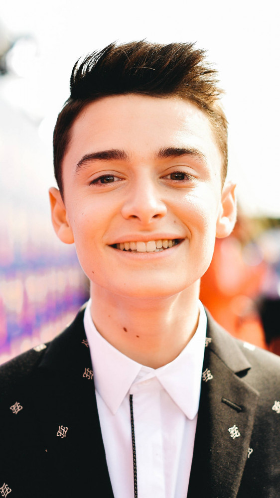 🔥 [60+] Noah Schnapp Wallpapers | WallpaperSafari