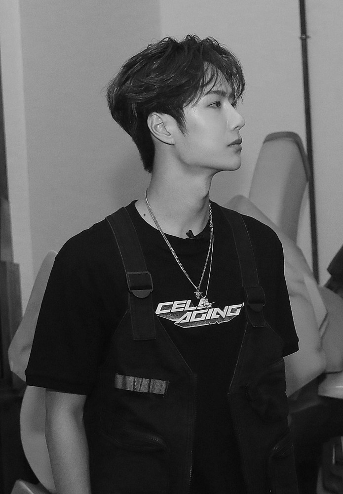 🔥 [70+] Wang Yibo Wallpapers | WallpaperSafari