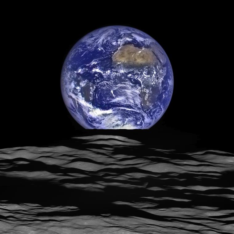 🔥 [40+] Earthrise Backgrounds | WallpaperSafari