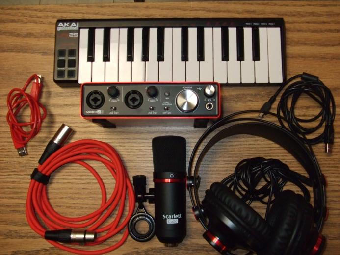 🔥 Free Download Focusrite 2I2 Studio With Akai Mini Midi Keyboard Sold ...