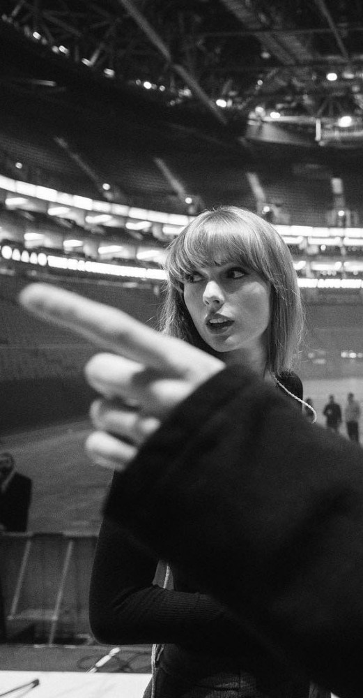 🔥 [50+] Taylor Swift Dark Wallpapers | WallpaperSafari