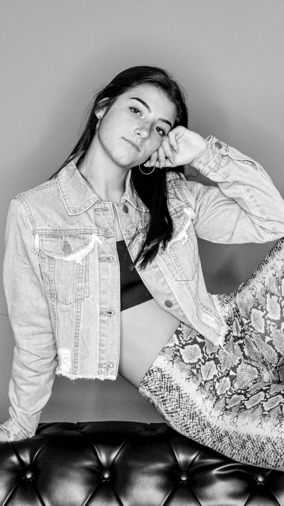 🔥 [50+] Charli D Amelio Wallpapers | WallpaperSafari