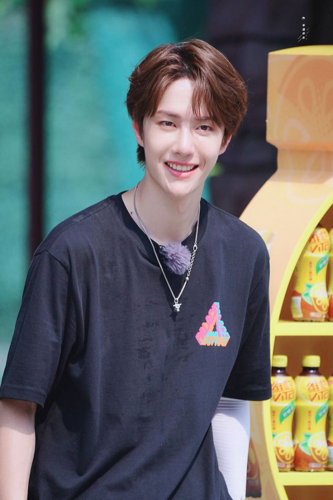 🔥 [20+] China Handsome Boys Wallpapers | WallpaperSafari