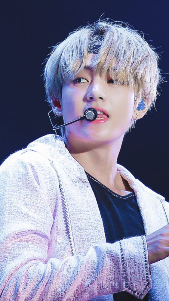 🔥 [70+] Bts Tae Hyung Wallpapers | WallpaperSafari