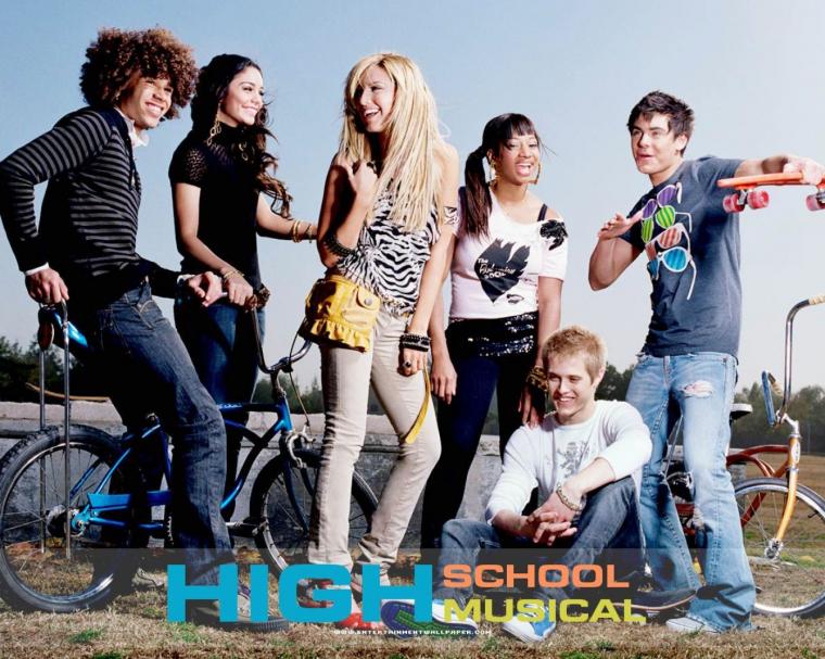 Free download HIGH SCHOOL MUSICAL 123 Wallpapers High School Musical 3 ...