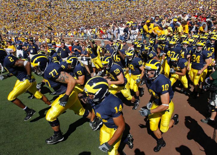 [50+] University of Michigan Football Wallpaper on WallpaperSafari