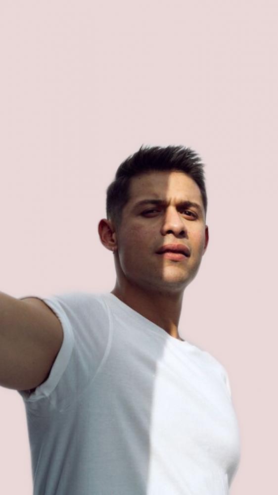 🔥 Free Download Umbrellaacademy Diego Hargreeves David Casta Eda Hot Actors by @ataylor67 ...