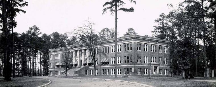 🔥 [100+] SFASU Backgrounds | WallpaperSafari