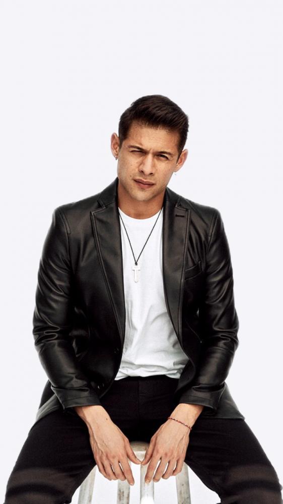 🔥 Free Download Umbrellaacademy Diego Hargreeves David Casta Eda Hot Actors by @ataylor67 ...