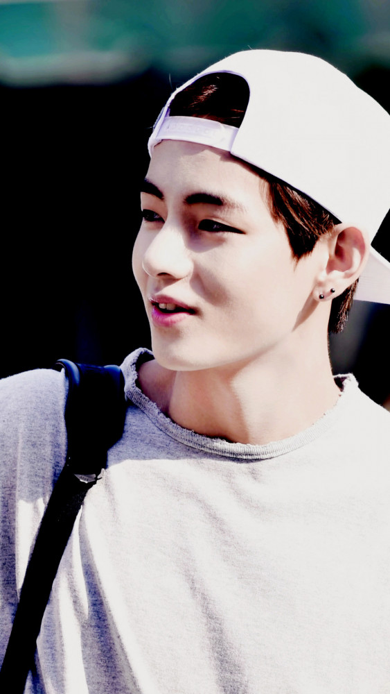 🔥 [70+] Bts Tae Hyung Wallpapers | WallpaperSafari