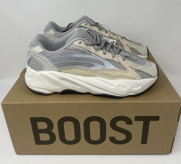 🔥 [60+] Adidas Yeezy Boost 700 V2 Cream Wallpapers | WallpaperSafari
