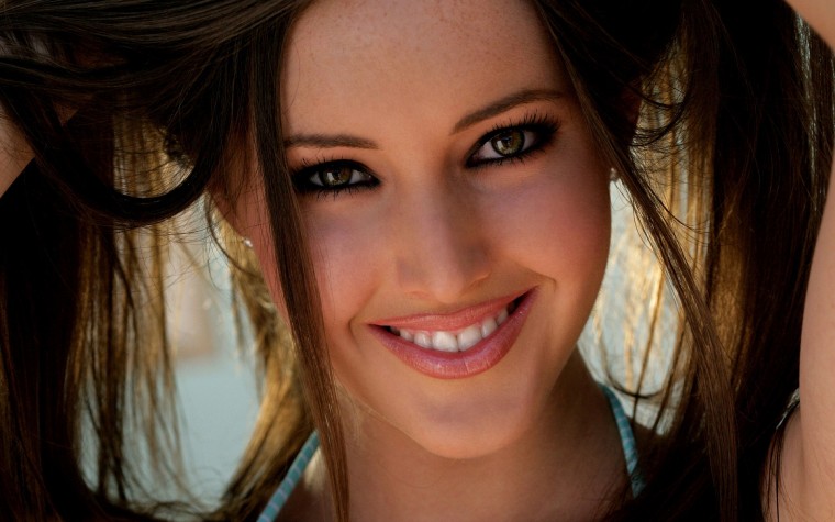 [76 ] Erica Ellyson Wallpapers On Wallpapersafari